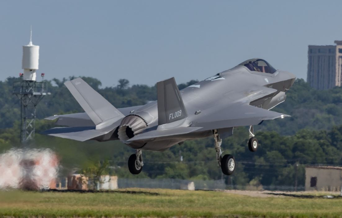 Trois F-35A de la base de Florennes ont déjà effectué leur premier vol ...